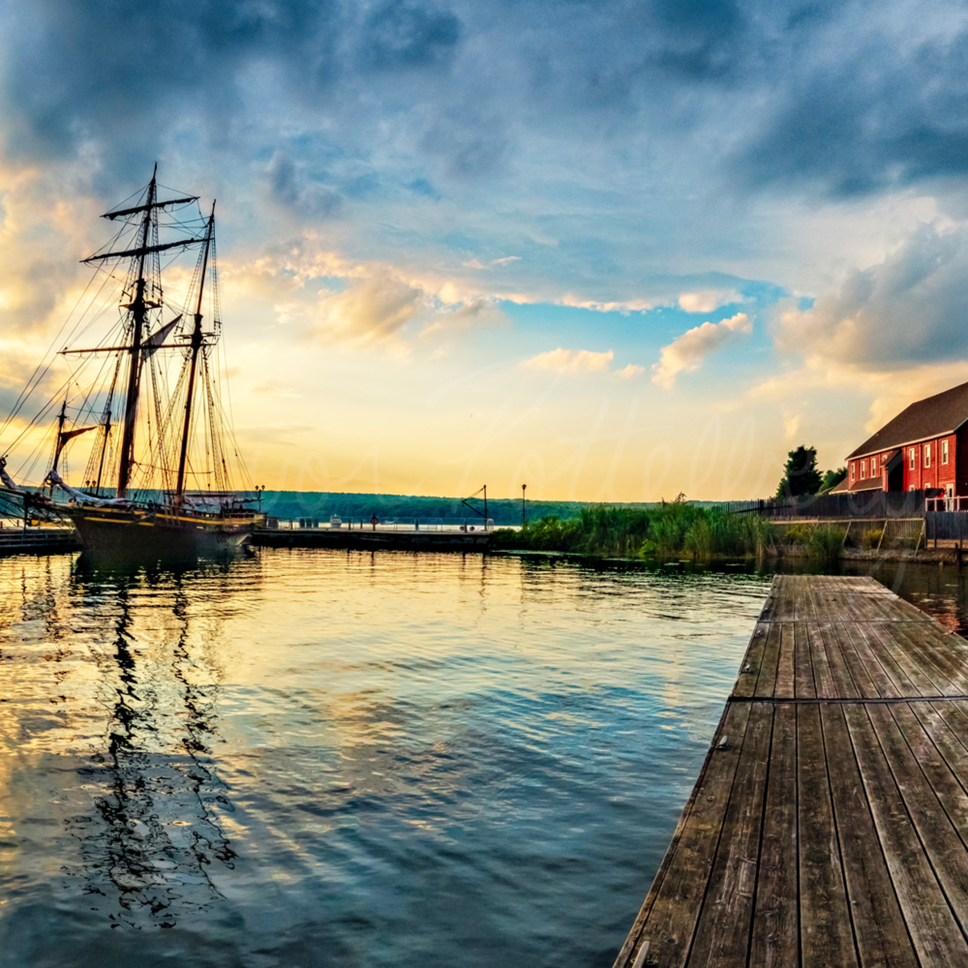 Discovery Harbour At Sunset Photography Art | Trevor Pottelberg Photography