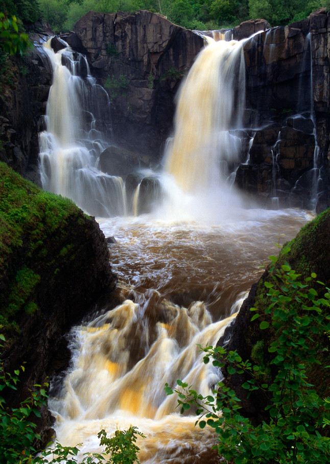 Pigeon Falls Full Photo Print