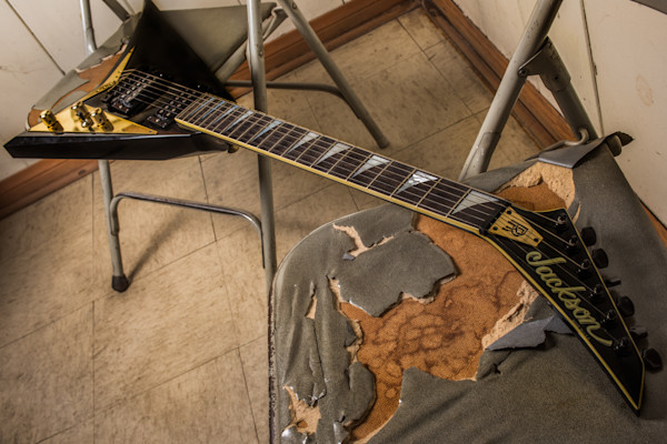 Randy Rhoads - Jackson RR Signature Flying V - Serial # RR0000