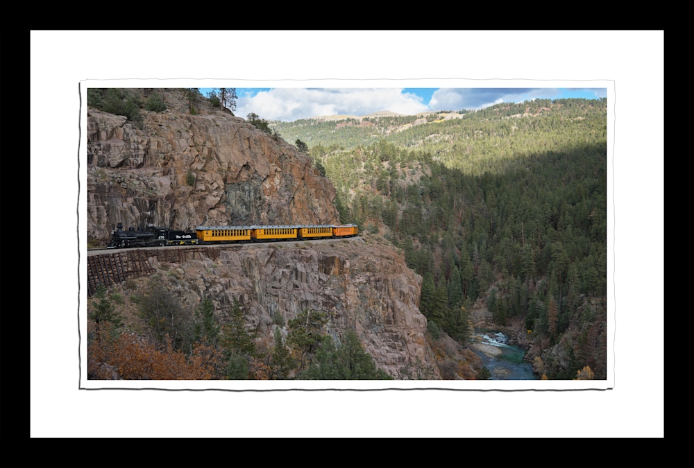 Horseshoe Cruve Art | Brown Dog Images